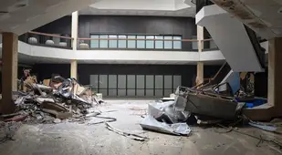 Abandoned Malls: 20 Creepy Images Of The Death Of Retail