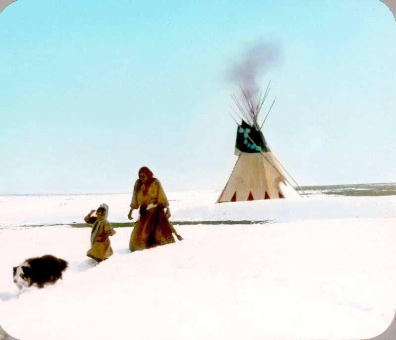 44 Colorized Native American Photos From A Century Ago