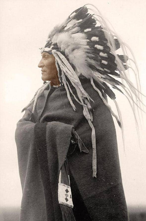 44 Colorized Native American Photos From A Century Ago