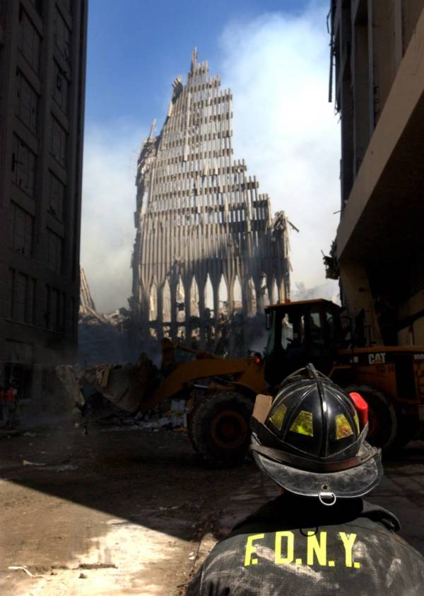 9/11 Pictures That Capture America's Worst Terrorist Attack