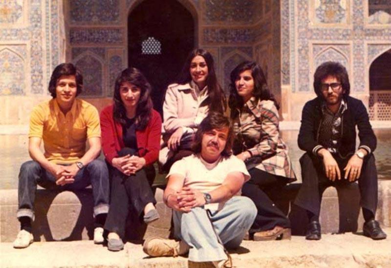 Life Under The Shah Of Iran Before 1979, In 47 Revealing Photos