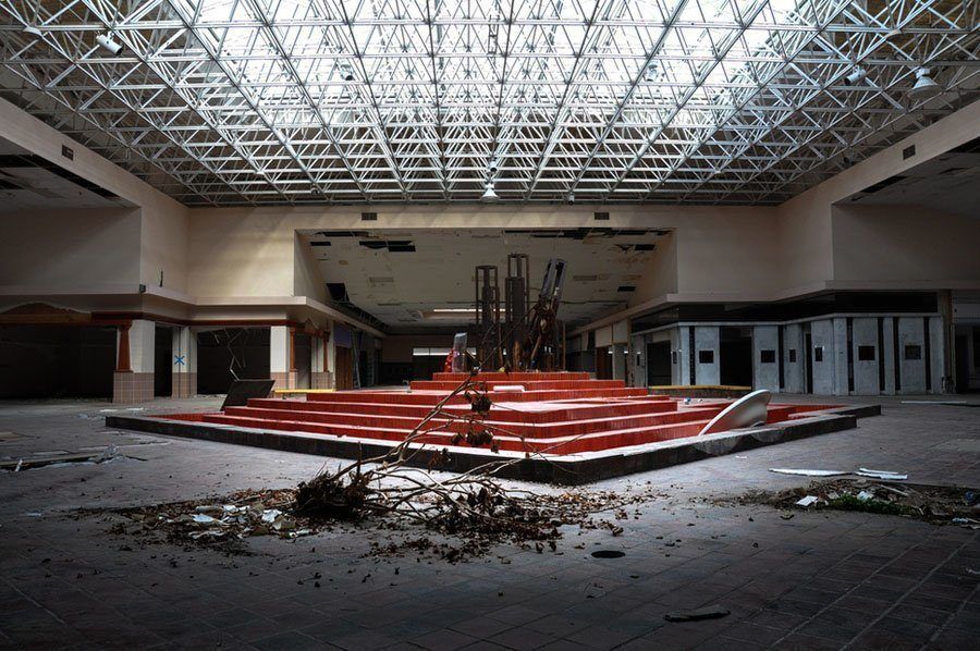 Inside America's Abandoned Malls, In 35 Haunting Photos