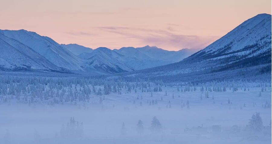 27 Photos Of Life Inside Oymyakon, The Coldest City On Earth