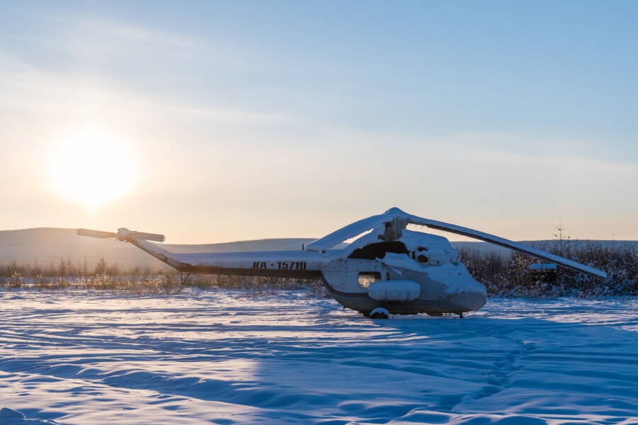 27 Photos Of Life Inside Oymyakon, The Coldest City On Earth