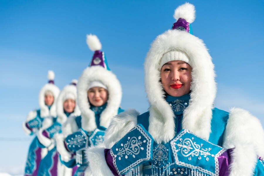 27 Photos Of Life Inside Oymyakon, The Coldest City On Earth