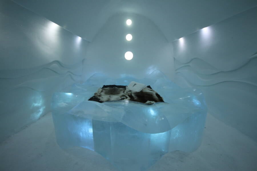 25 Pictures Of Icehotel, The Swedish Resort Made Entirely Of Ice