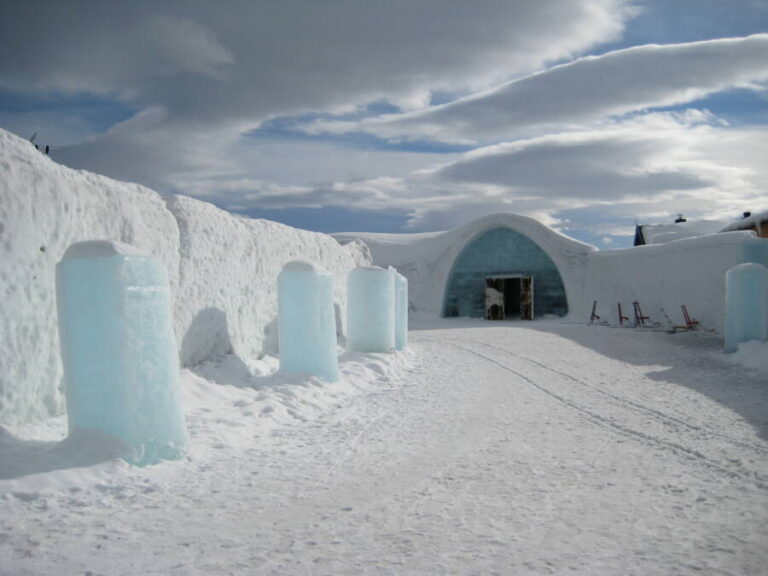 25 Pictures Of Icehotel, The Swedish Resort Made Entirely Of Ice