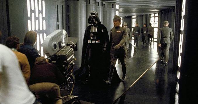 27 Vintage Behind-The-Scenes Star Wars Pictures