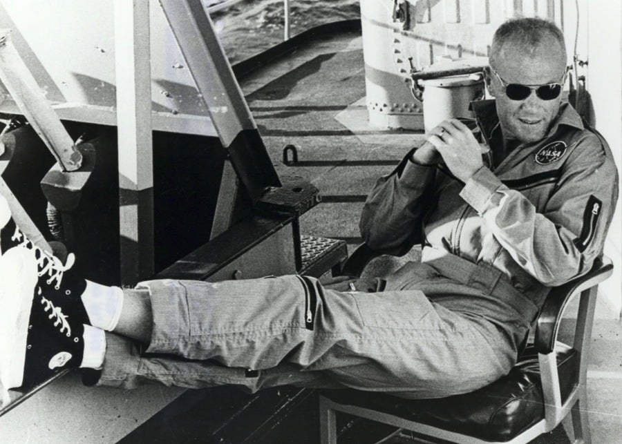 44 Vintage NASA Photos That Define The Space Age