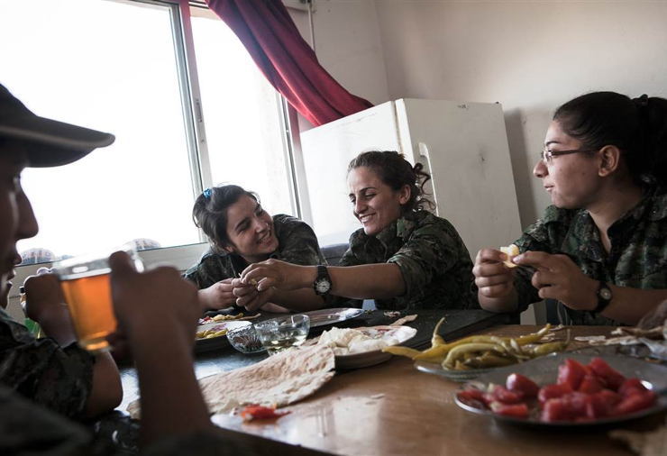 Meet The Kurdish Women Fighting ISIS