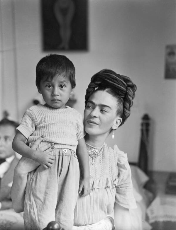 52 Enthralling Frida Kahlo Photos Of The 20th Century's Most ...