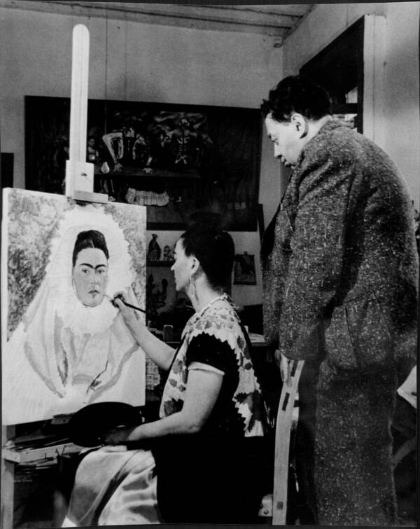 52 Enthralling Frida Kahlo Photos Of The 20th Century's Most ...