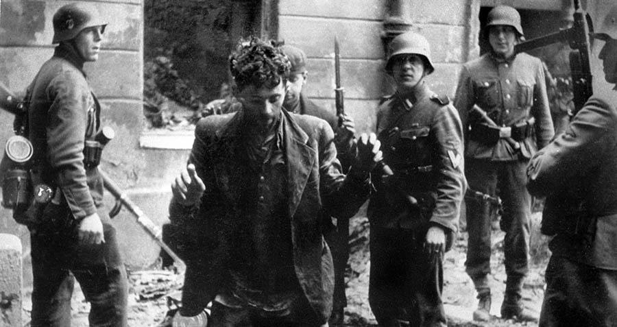 4 Absolutely Devastating Moments From The Nazi Occupation