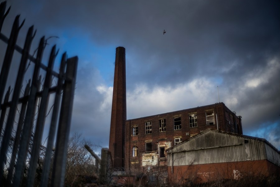 37 Haunting Photos Of Abandoned Places Across The UK