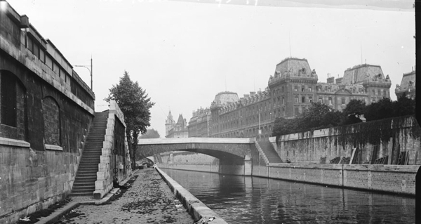 1920s Paris: 21 Vintage Photos That'll Take You To The Crazy Years Of Paris