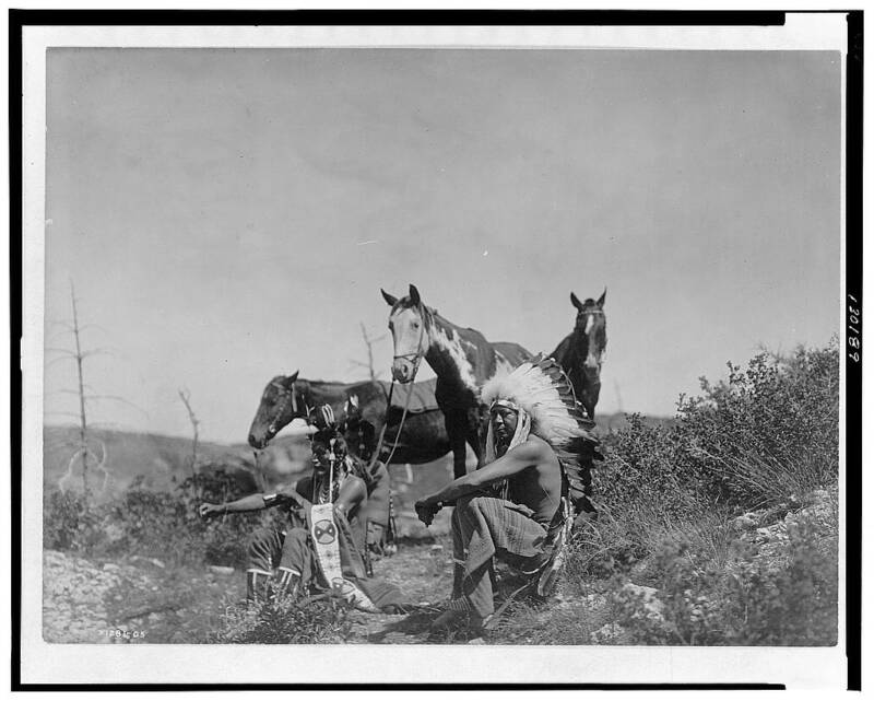 44 Native American Pictures Taken By Edward Curtis In The Early 1900s
