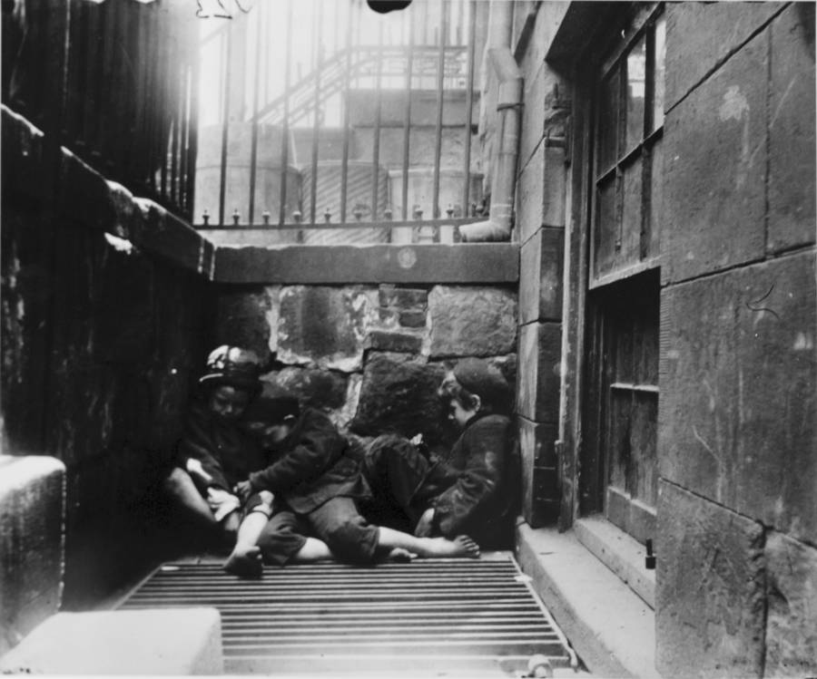 New York's Turn-Of-The-Century Immigrant Slums, In Photos