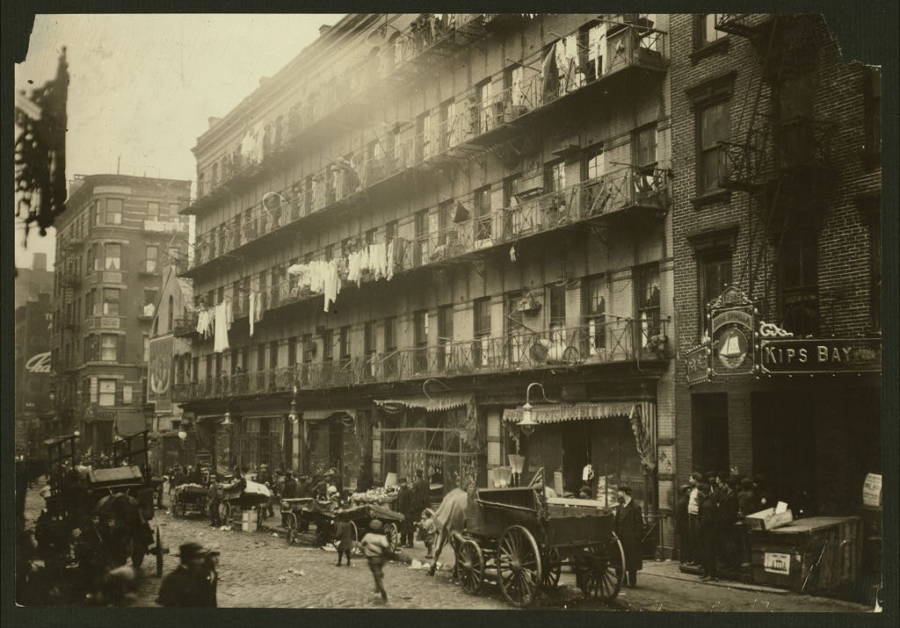 New York's Turn-Of-The-Century Immigrant Slums, In Photos