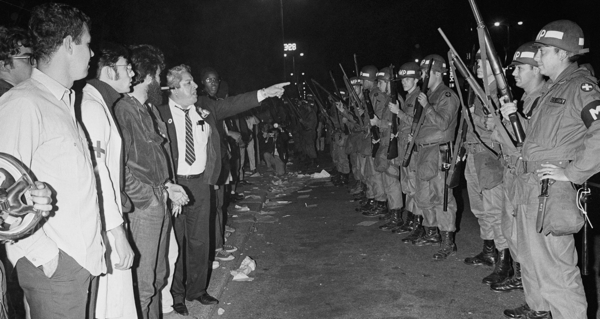 1968 Photos: 44 Intense Images Of America's Most Volatile Year
