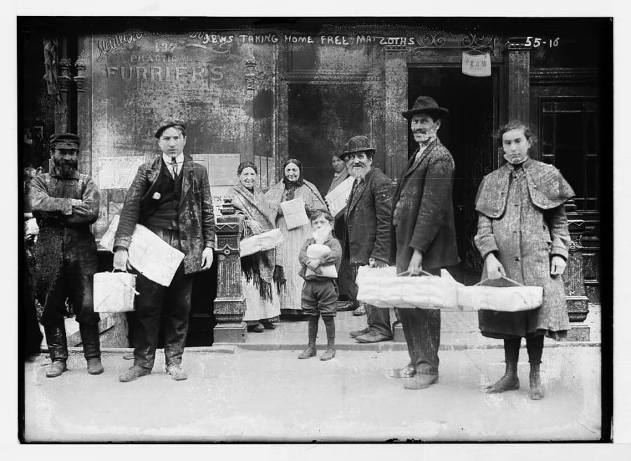 New York's Turn-Of-The-Century Immigrant Slums, In Photos