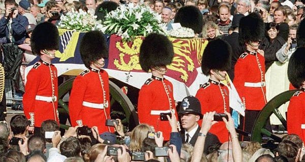 10 Weird Funerals More Extravagant Than You Can Even Imagine