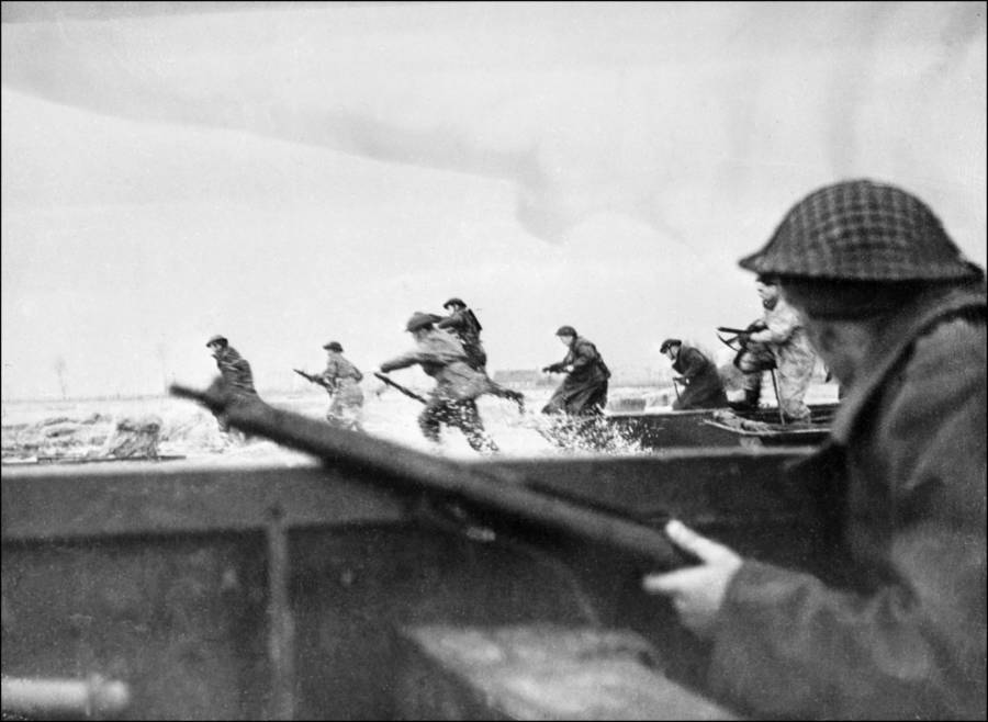 66 Iconic World War 2 Photos That Bring History To Life