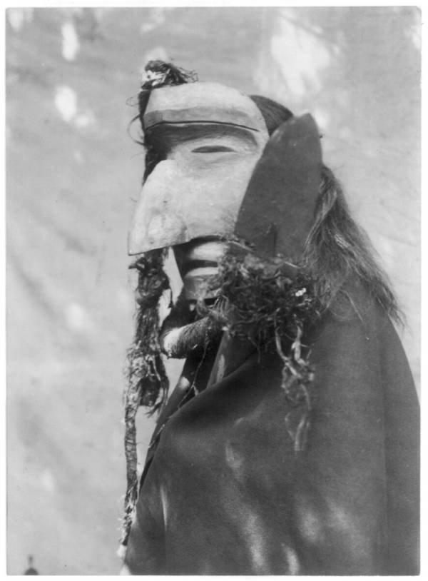 25 Pictures Of Native American Masks From The Early 20th Century