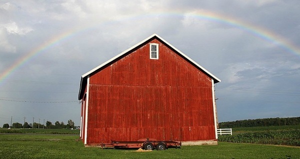 Why Are Barns Painted Red? Dying Stars, Physics, And More