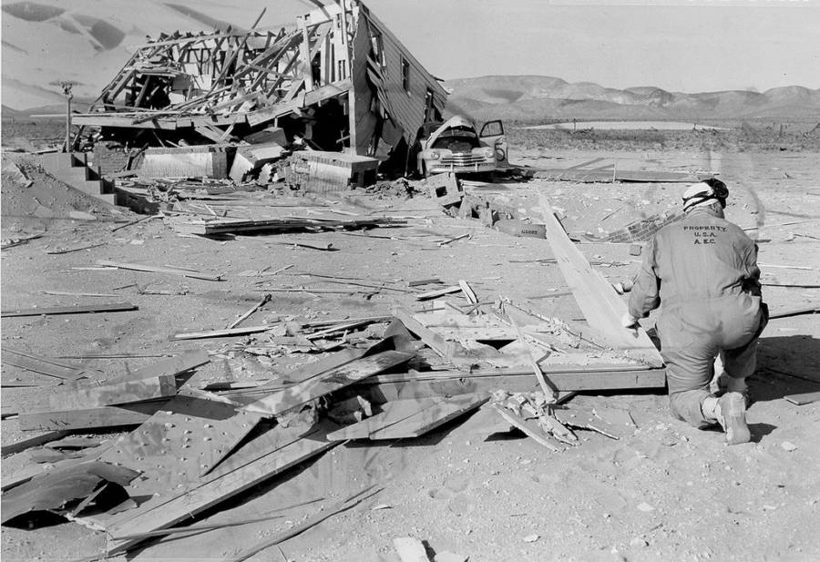 24 Unsettling Before And After Photos From Operation Doorstep