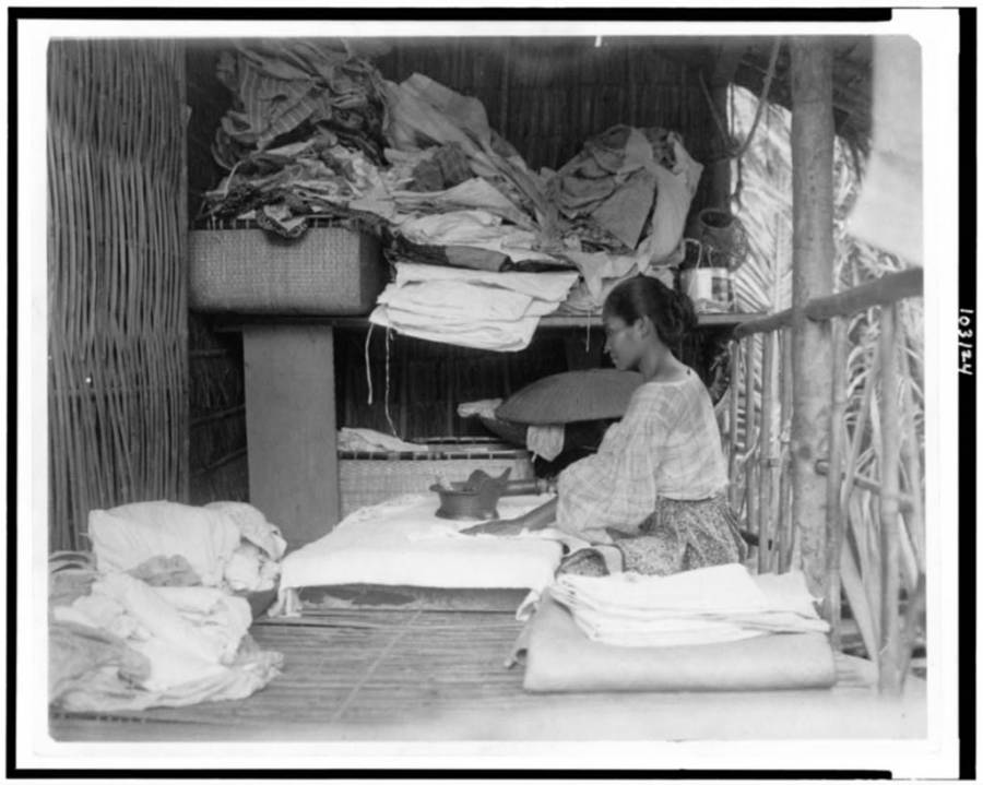 Human Zoos: 37 Appalling Photos Of Shameful Exploitation