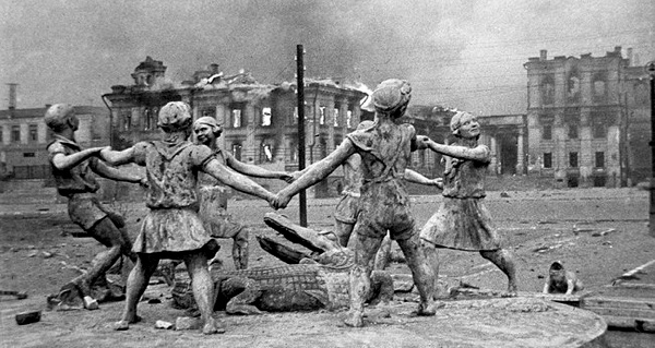 Famous Battles: 5 Historic Clashes That Shaped The U.S. And Europe