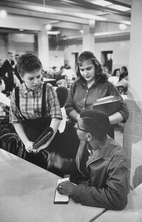 Integrated Schools: Historical Photos From These Civil Rights Battlefields