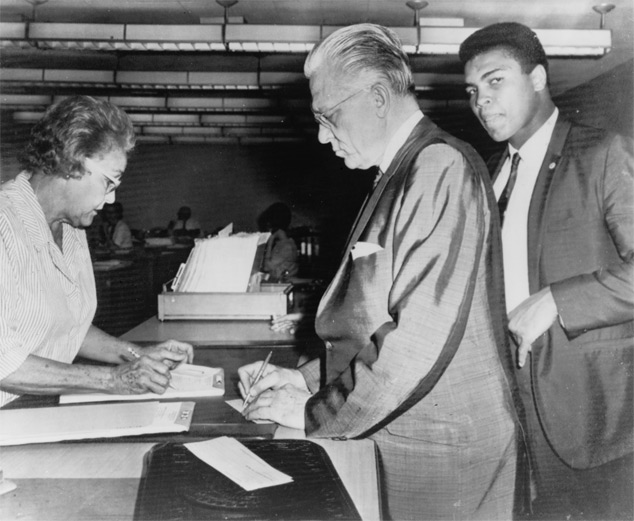 44 Muhammad Ali Pictures That Reveal The Man Behind 'The Greatest'