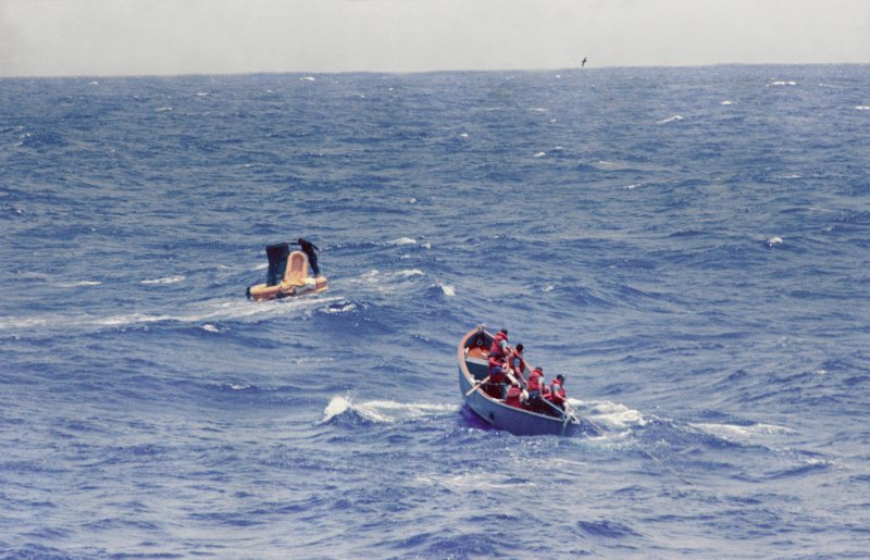 26 Photos Of NASA Landings Throughout The Decades