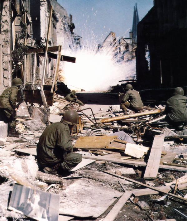 World War 2 In Color: 44 Eye-Opening Photographs