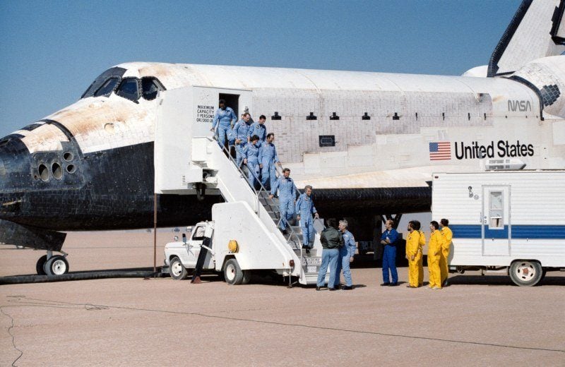 26 Photos Of NASA Landings Throughout The Decades