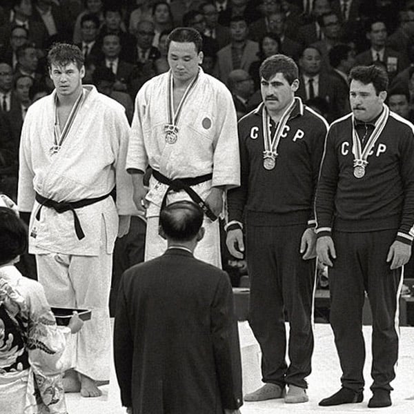 Seppuku, The Ritual Suicide Method Of Samurais In Feudal Japan