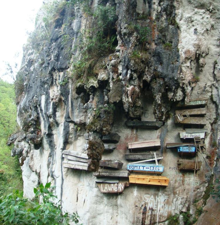 The Bizarre Hanging Coffins Of China And The Philippines