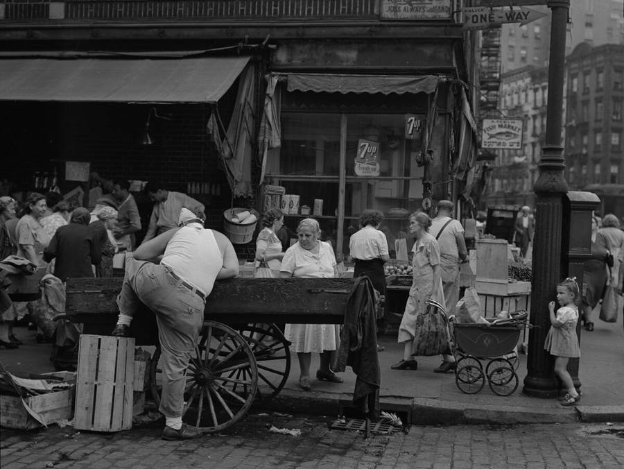 26 Gorgeous Todd Webb Street Scenes Of Post-World War II New York