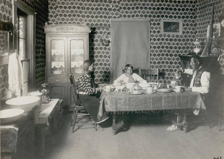 Crow Tribe: 50 Historic Photos From The Dying Days Of The Wild West