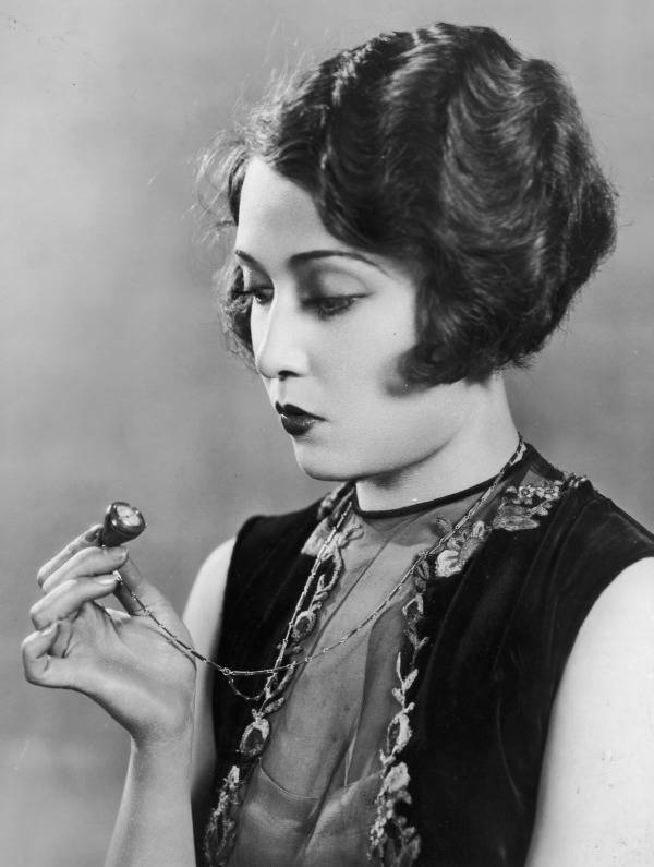 Flapper Fashion Of The Jazz Age 32 Eye Popping Photos
