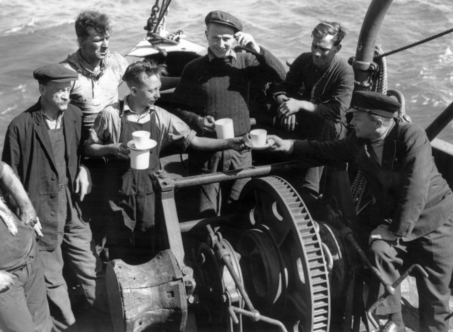 Dunkirk Evacuation: 33 Dramatic Photos Of The World War II Miracle