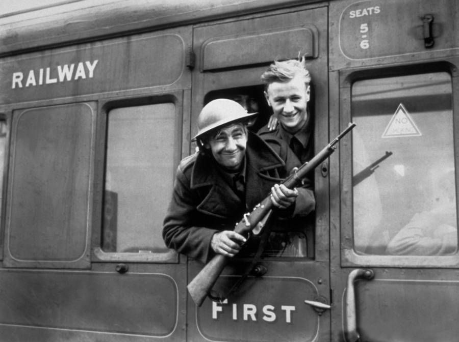 Dunkirk Evacuation: 33 Dramatic Photos Of The World War II Miracle