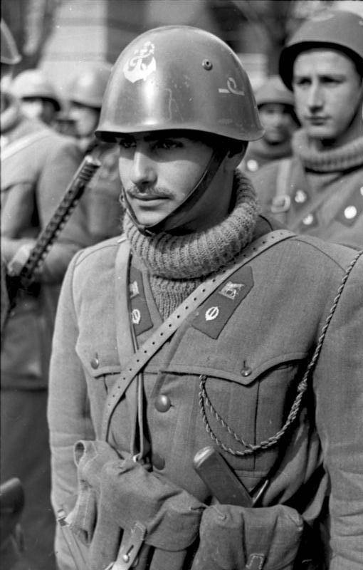 Fascist Italy: 44 Harrowing Photos Of Life Under Mussolini