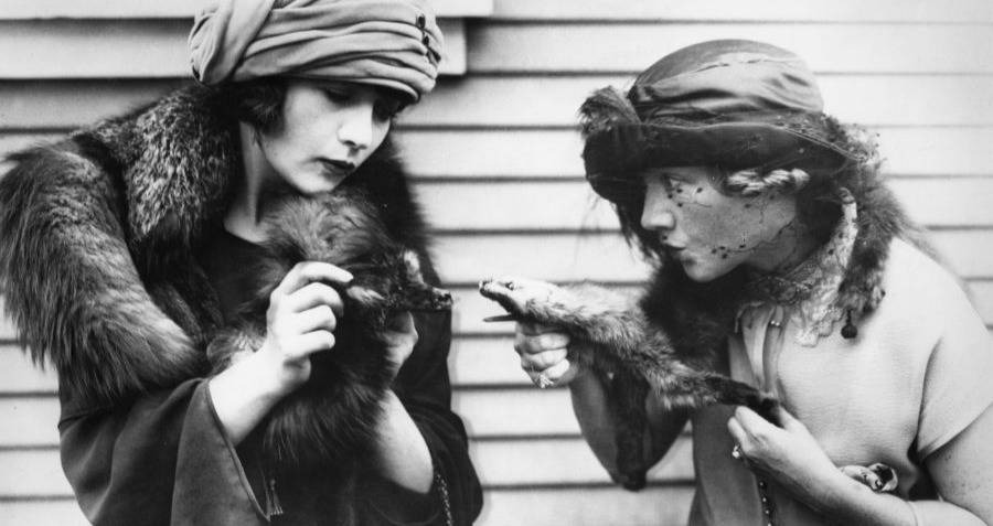 Flapper Fashion Of The Jazz Age: 32 Eye-Popping Photos