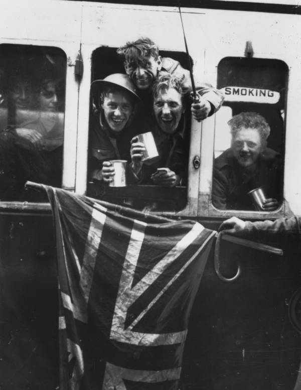 Dunkirk Evacuation: 33 Dramatic Photos Of The World War II Miracle