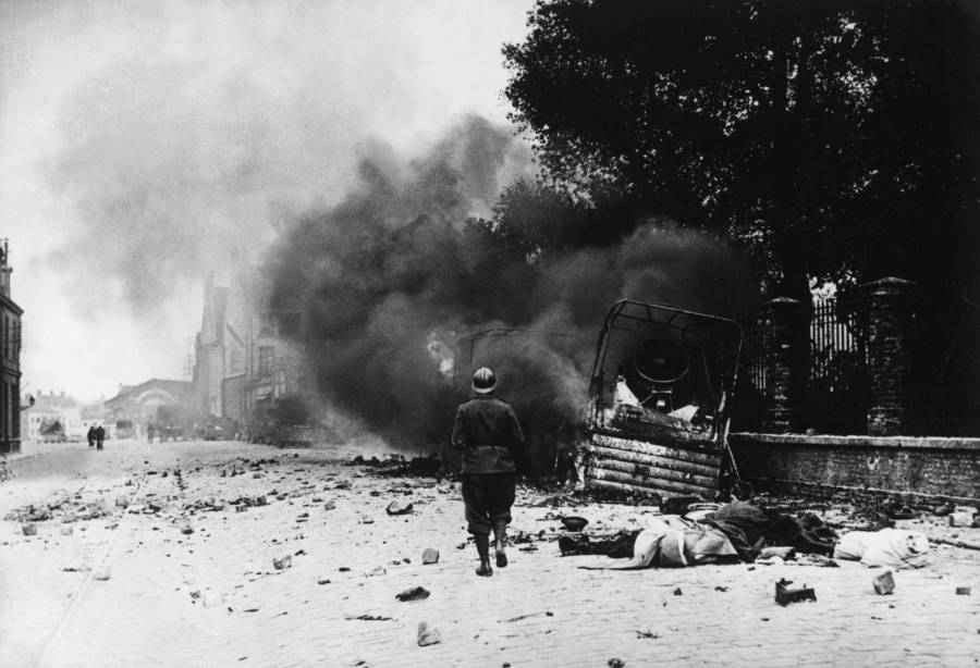 Dunkirk Evacuation: 33 Dramatic Photos Of The World War II Miracle