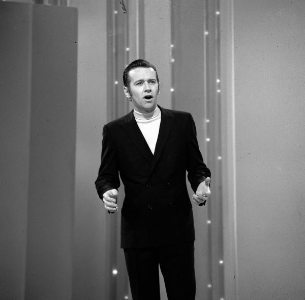 The Ed Sullivan Show: Iconic Photos Of The Biggest Guests