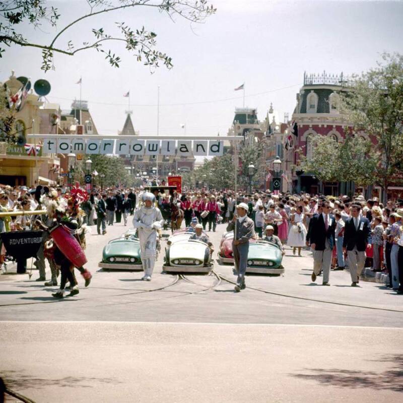 55 Photos Of Vintage Disneyland From The Park's Early Days