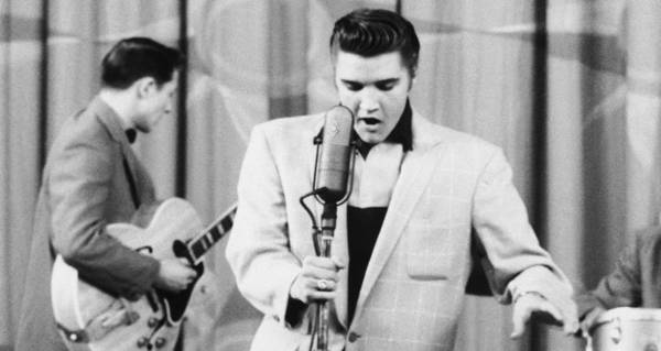 25 Iconic Images That Perfectly Capture The 1950s